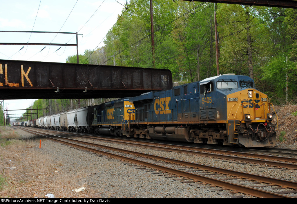 ES40DC/SD40-2 on Q439-21